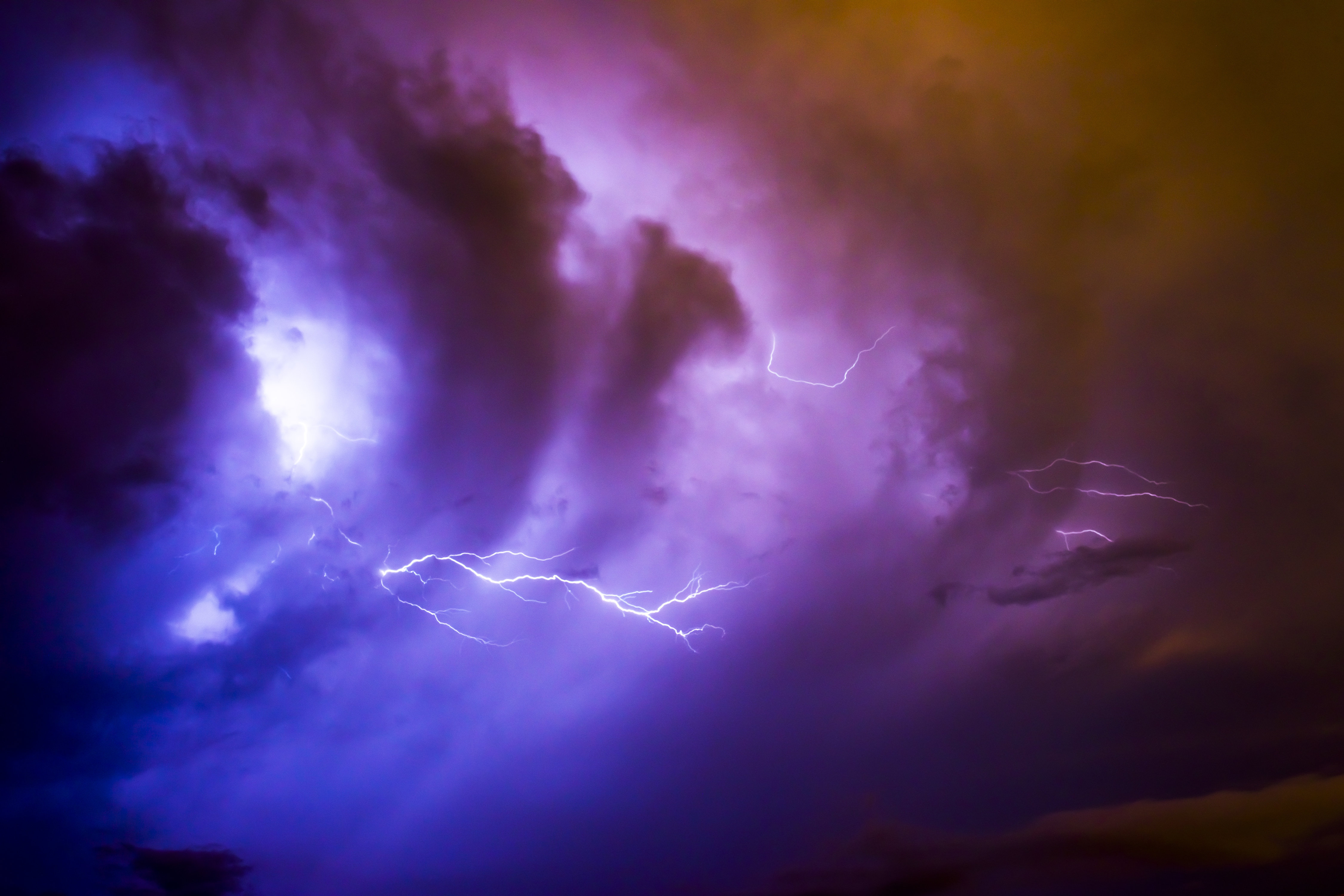 Orren Ellis Sherlean Lightning On Canvas by Shih-Wei Photograph | Wayfair